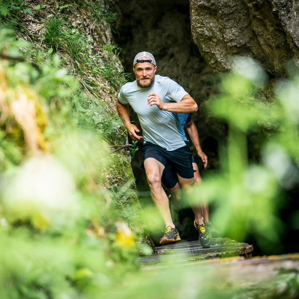 LEVICO Short Trail – AYAQ